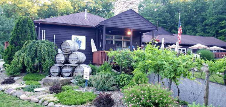 Grand River Cellars Winery - Madison Ohio - Dine Dream Discover