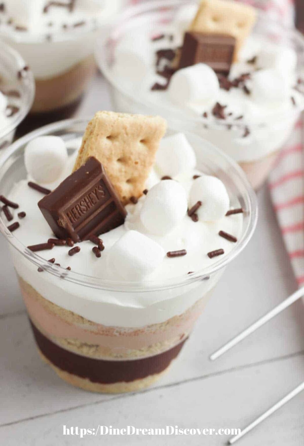 Smores Pudding Cups Recipe - Dine Dream Discover