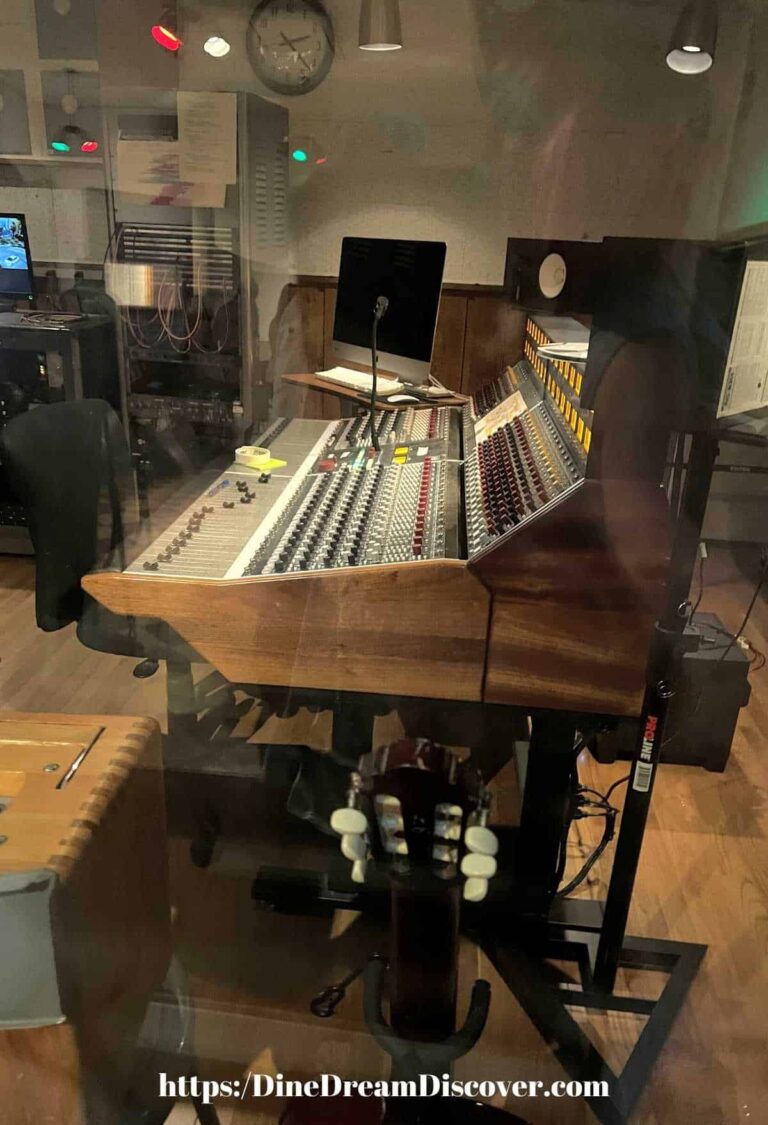 Tour The Legendary Nashville RCA Studio B | Dine Dream Discover