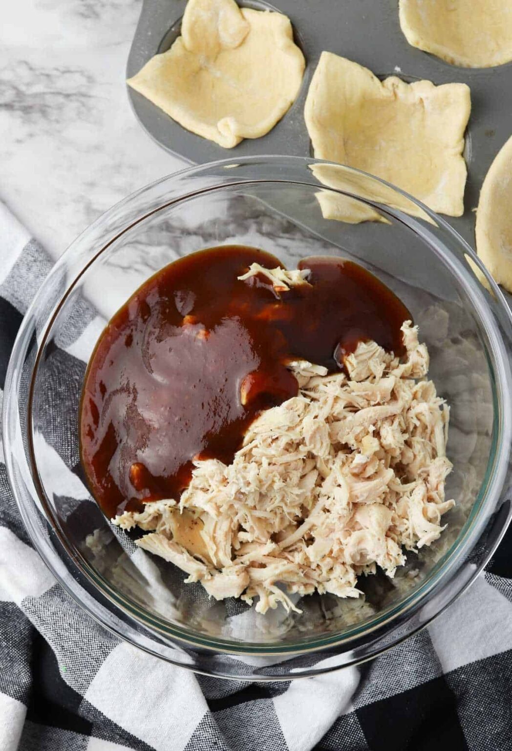 Easy Chicken BBQ Biscuit Cups