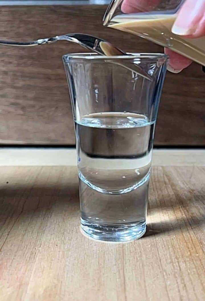 Alien Brain Hemorrhage Shot Recipe - Dine Dream Discover