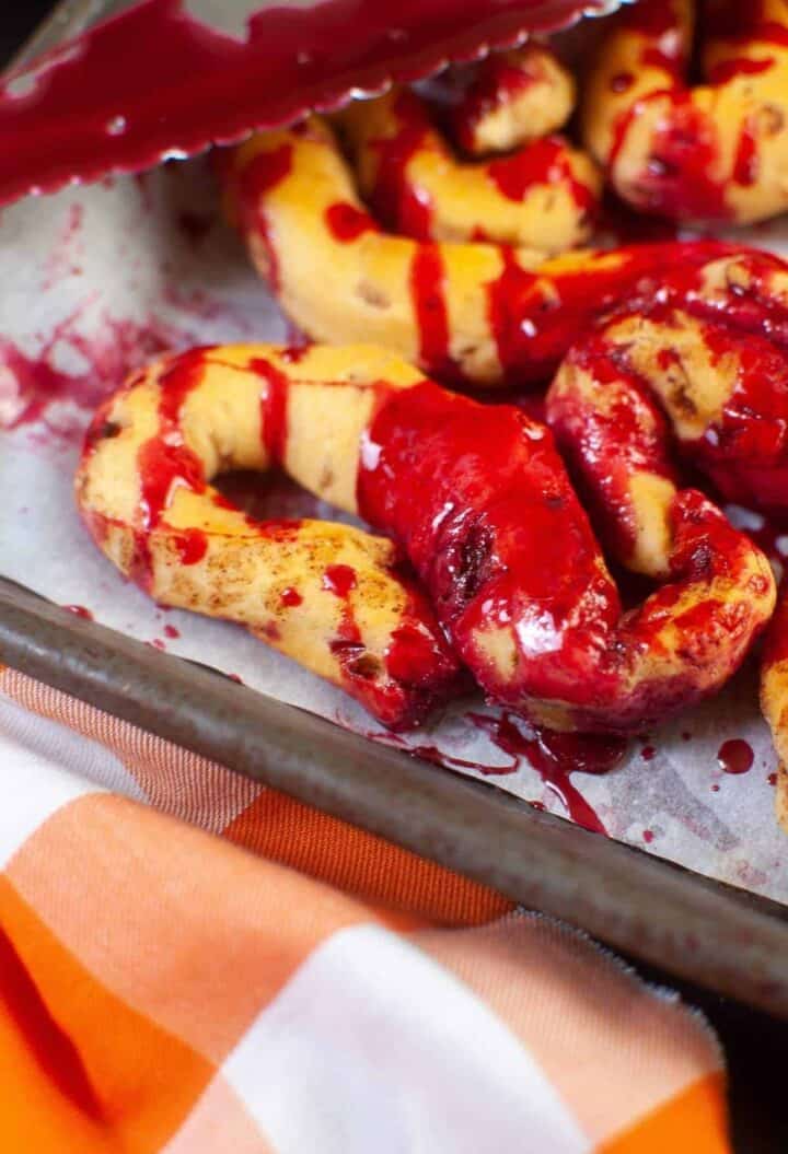 Bloody Intestines Cinnamon Rolls Recipe - Dine Dream Discover
