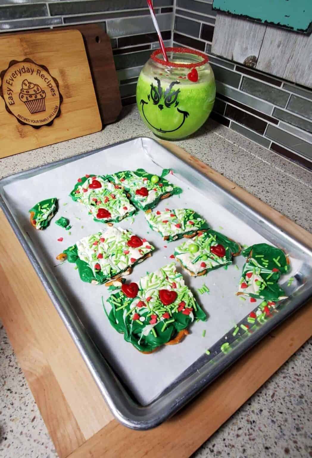 You're a Mean One Mr. Grinch Bark Recipe - Dine Dream Discover