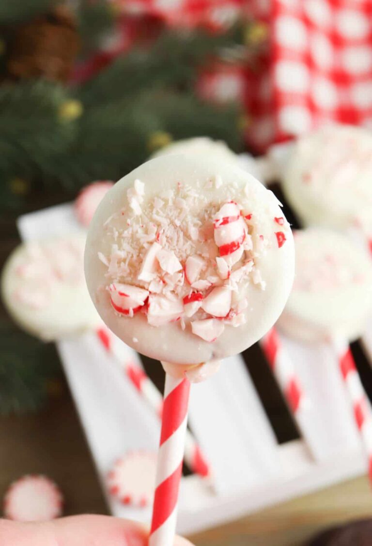 Peppermint Oreo Pops Recipe - Dine Dream Discover