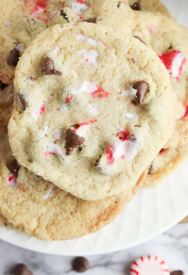 Peppermint Chocolate Chip Cookies - Dine Dream Discover