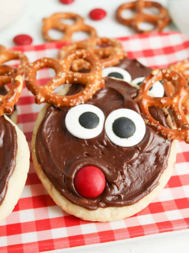 Dr. Seuss Green Eggs and Ham Cookies | Dine Dream Discover